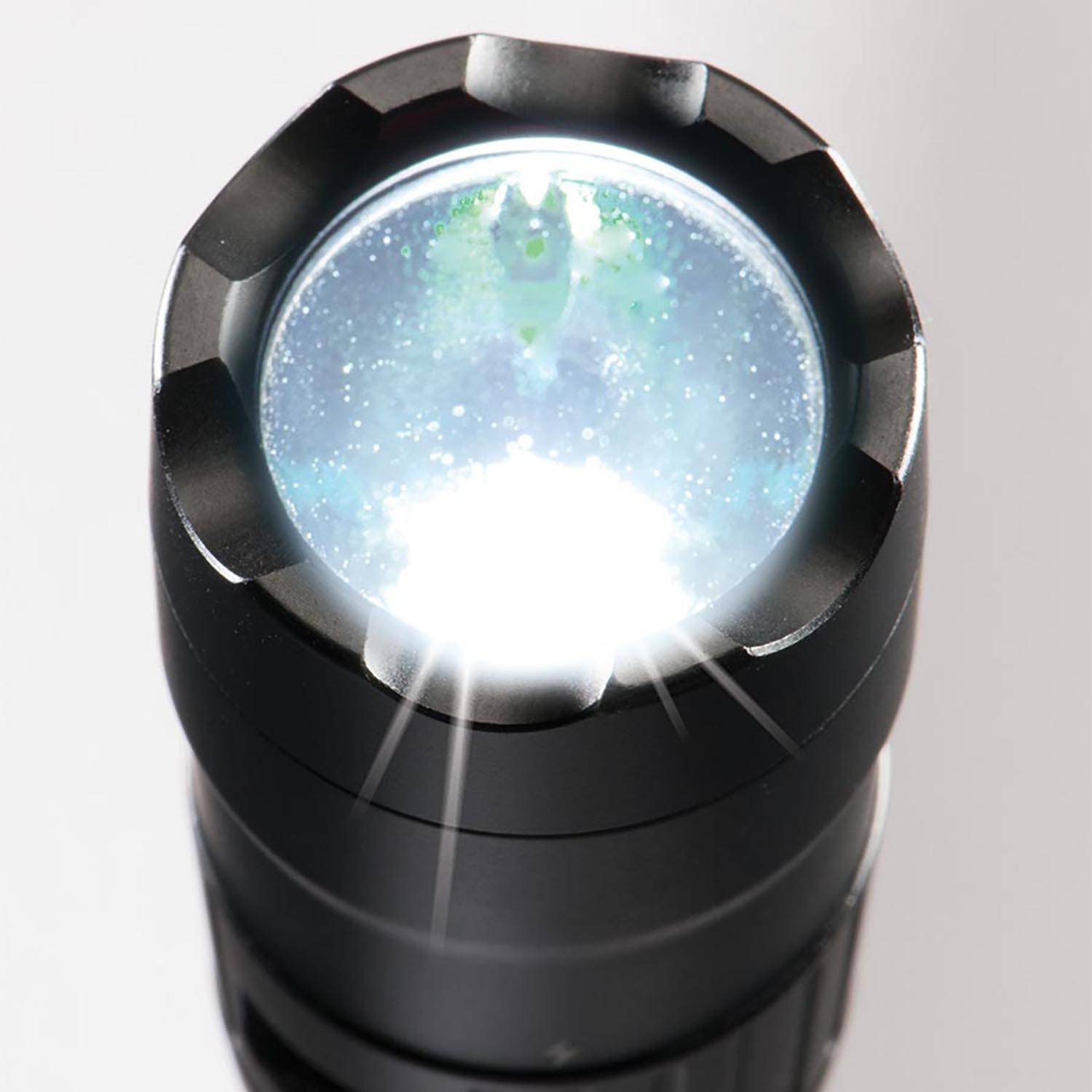 Pelican 7600 LED Tactical Flashlight & Wand | U.S. Patriot
